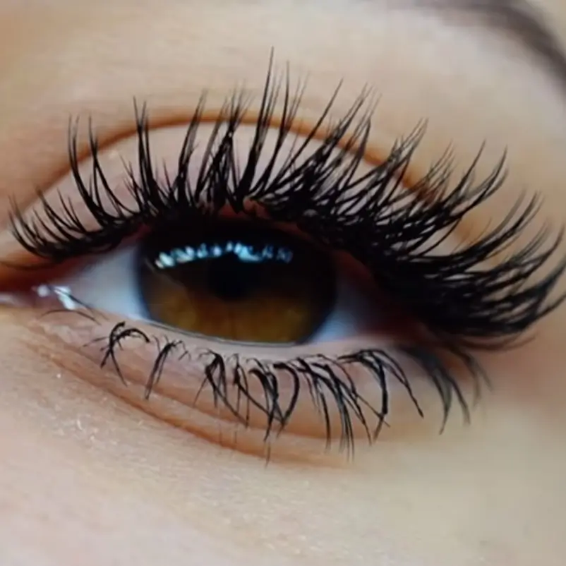 Choosing the Right Eyeliner and Eyeshadow with Lash Extensions ...